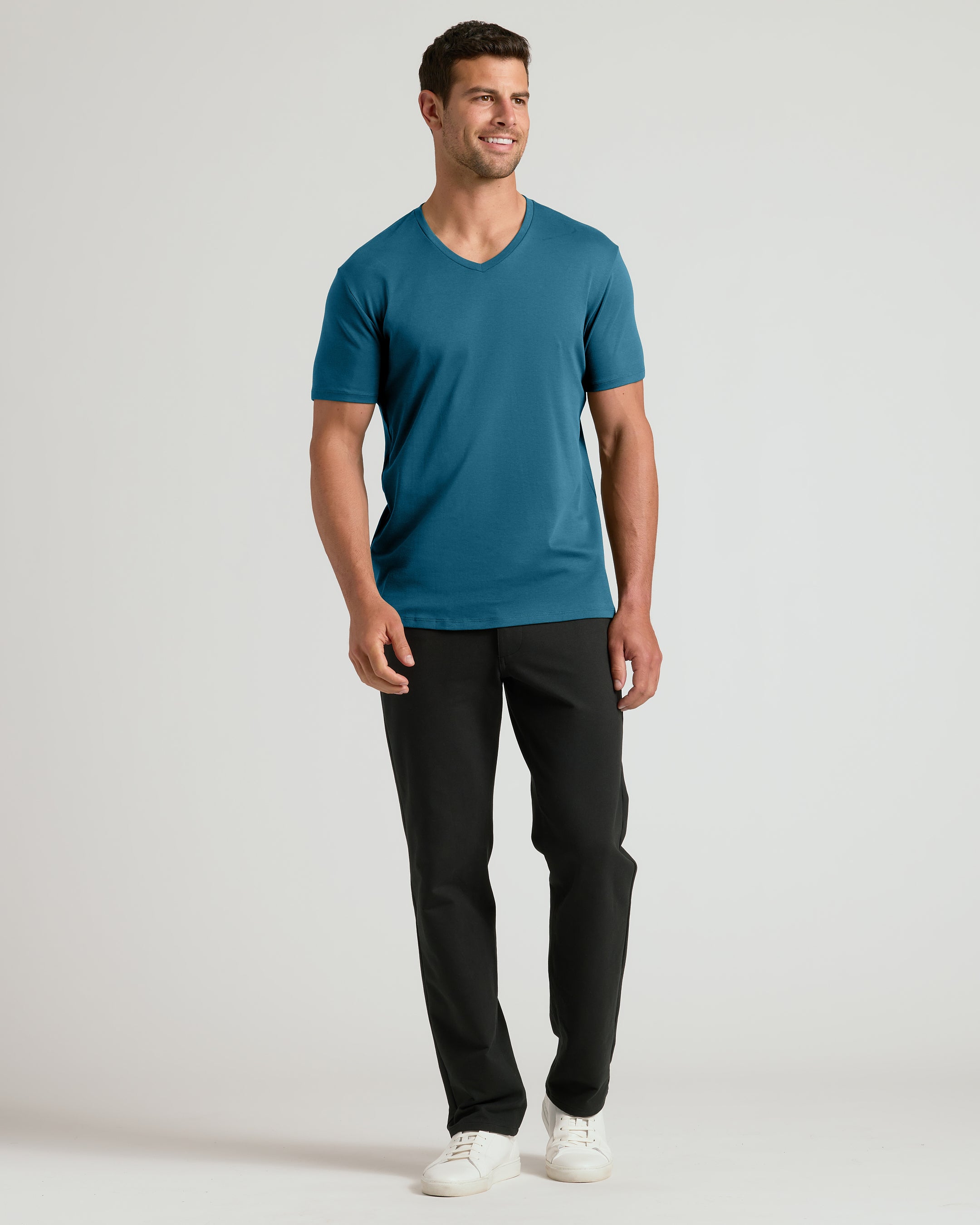Lagoon Premium Pima V-Neck | Lagoon Premium Pima V-Neck | True Classic