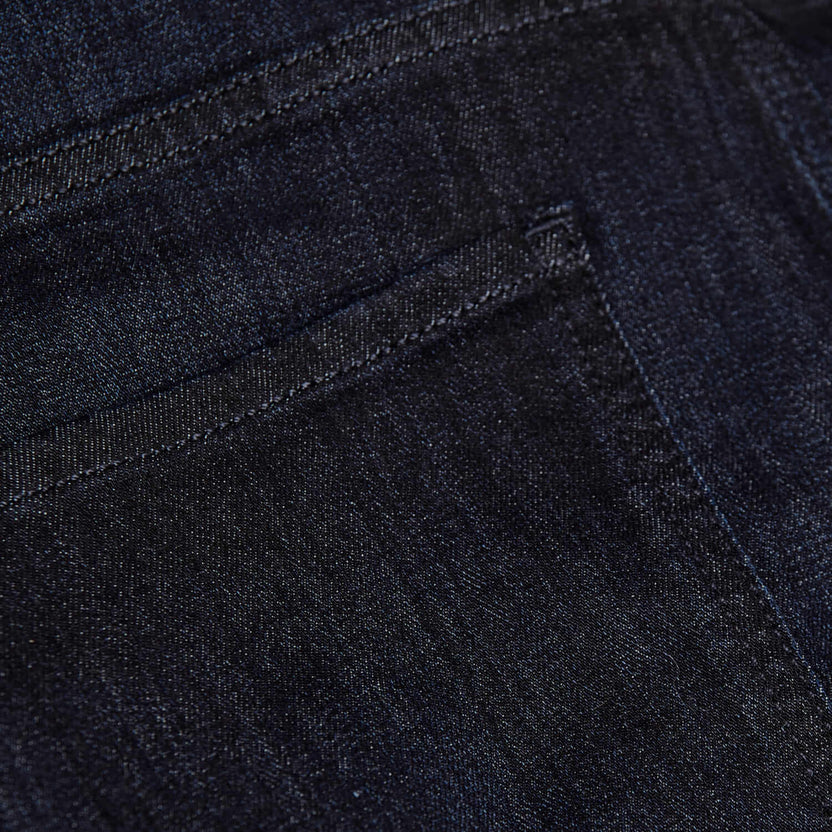 Indigo Wash Straight Comfort Jeans – True Classic
