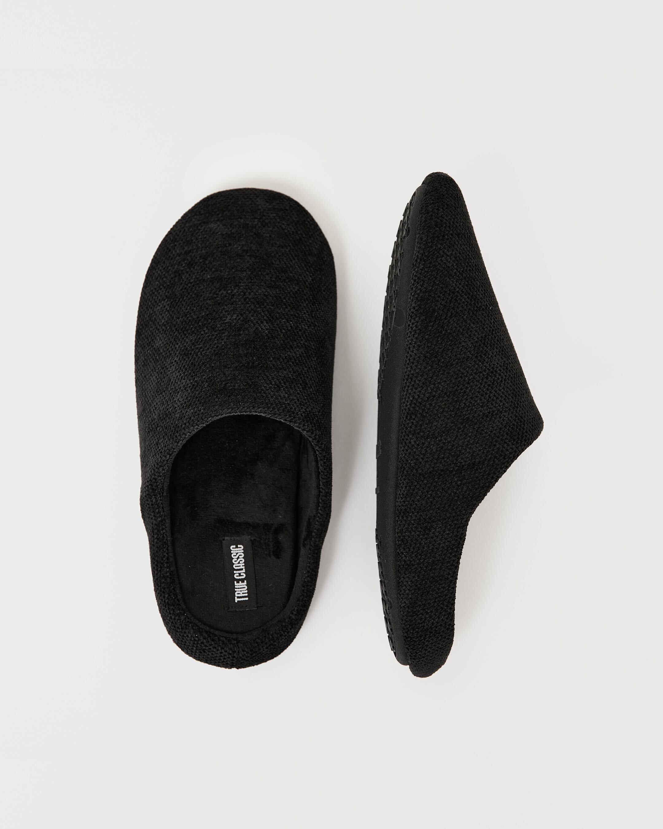 Black Slippers | Black Slippers | True Classic