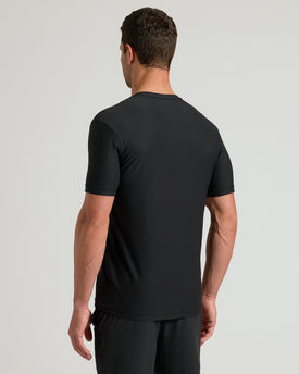 Black Active V-Neck | Black Active V-Neck | True Classic